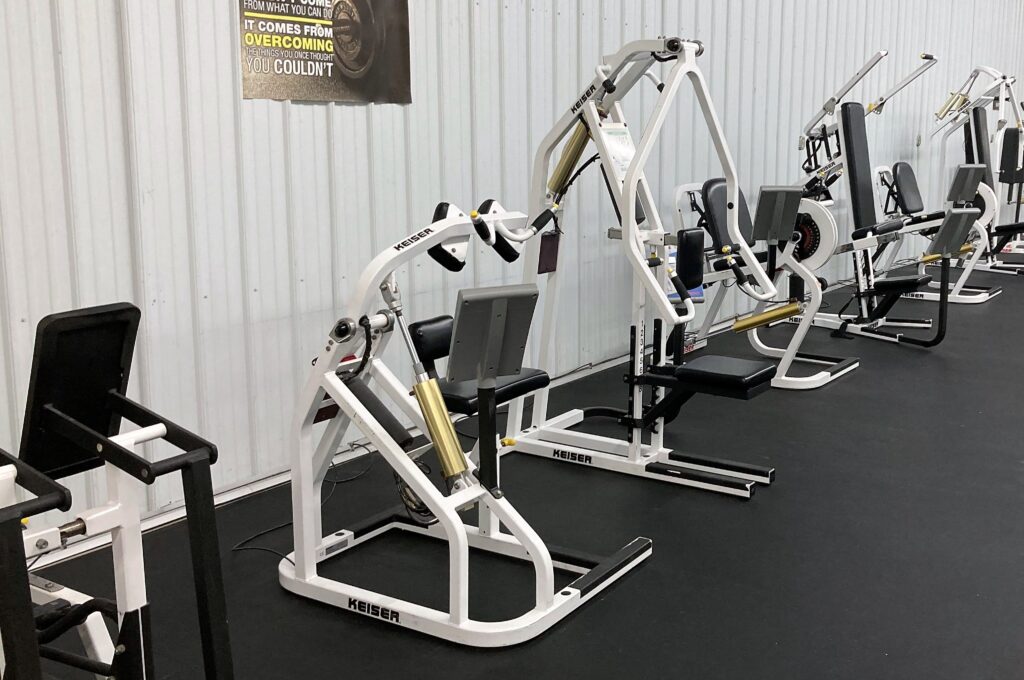Gym Equipment – Versailles Fitness Center